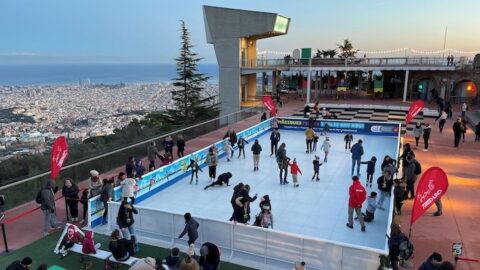 5 ICE SKATING RINKS IN BARCELONA - Barcelona Colours